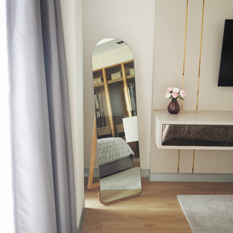 (Pre-order) กระจกเงาตั้งพื้นรูปสี่เหลี่ยมขอบโค้ง – Storehaus